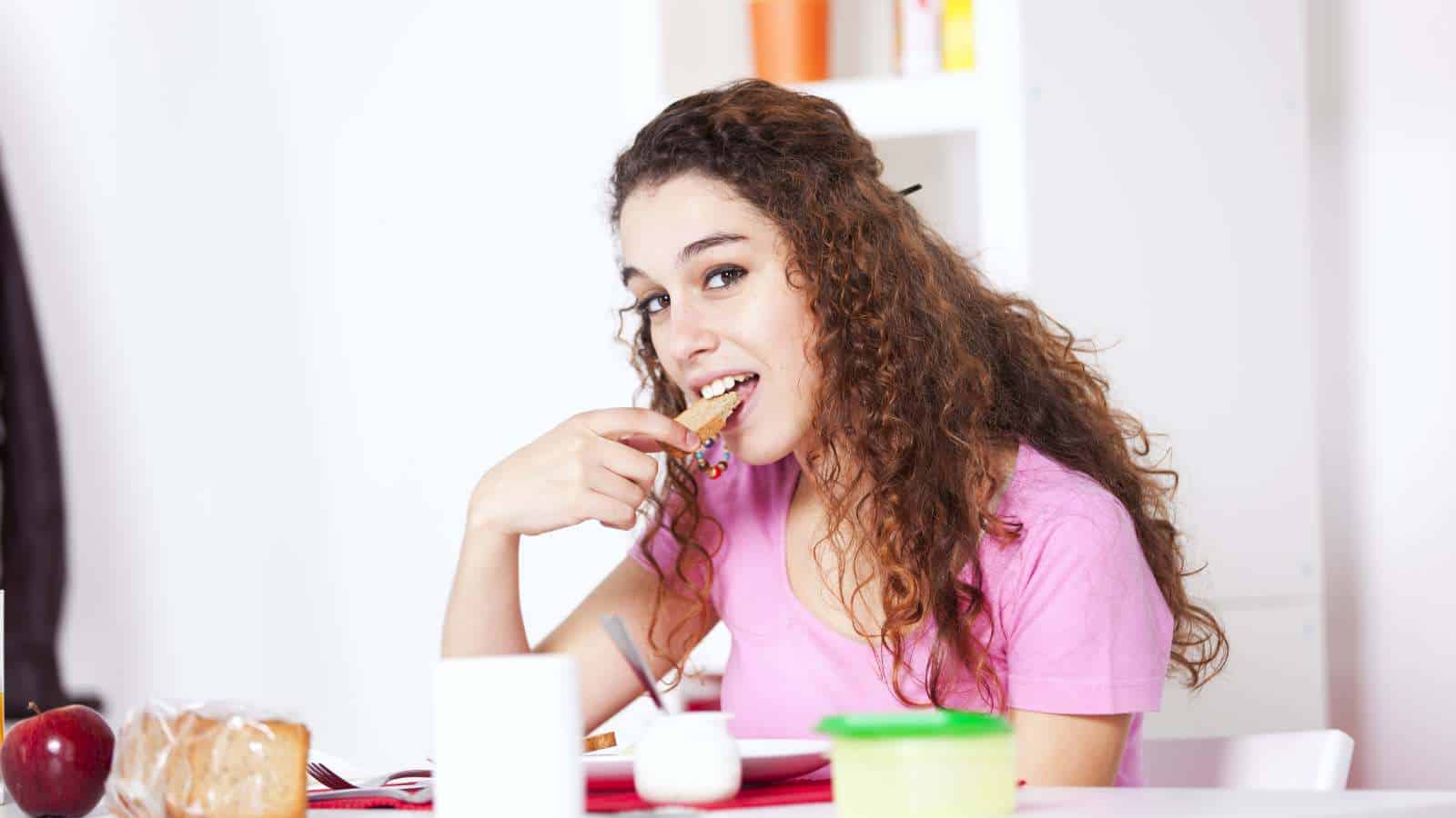 15 Foods That Fight Nausea During Pregnancy - Mom Life