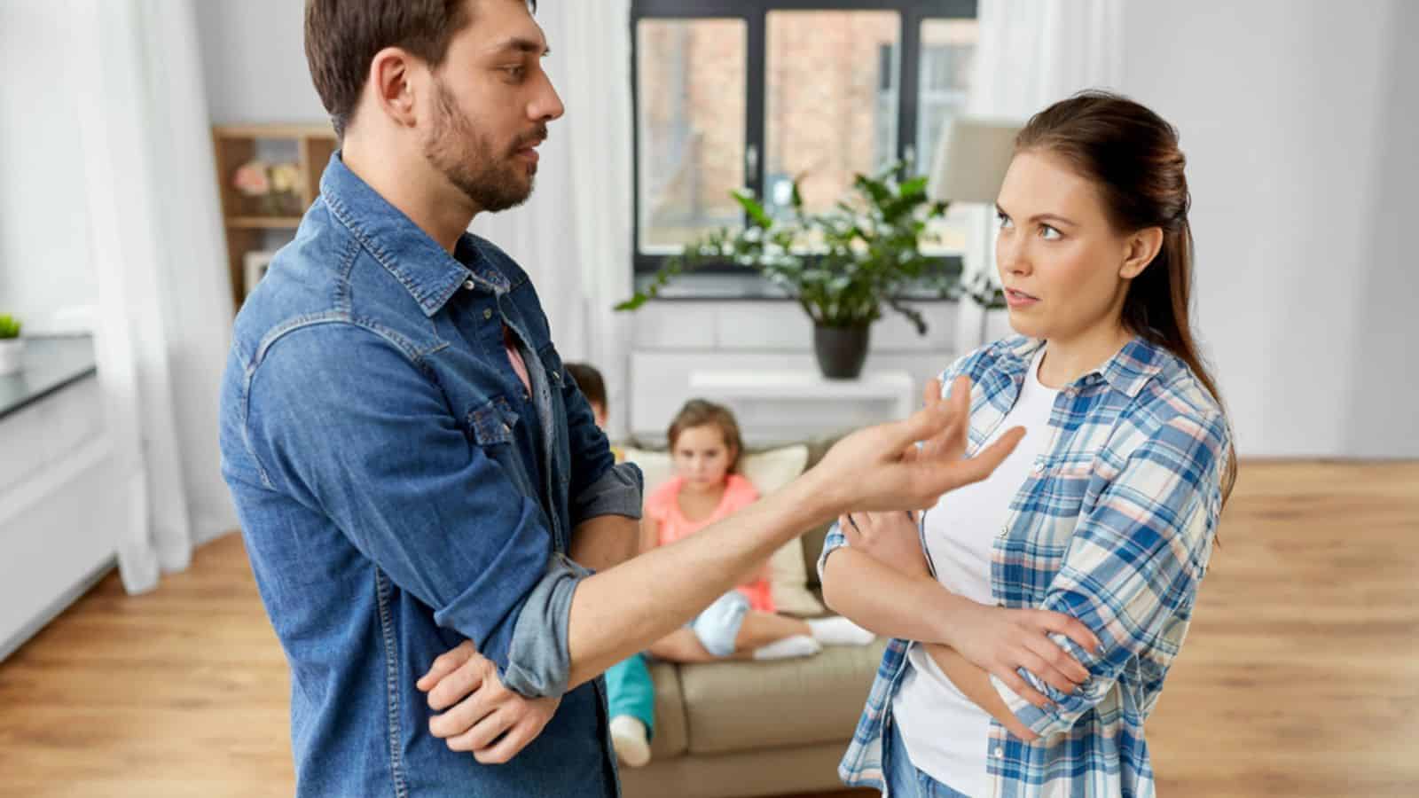 18 Signs a Partner Was Raised by a Toxic Mom - Mom Life