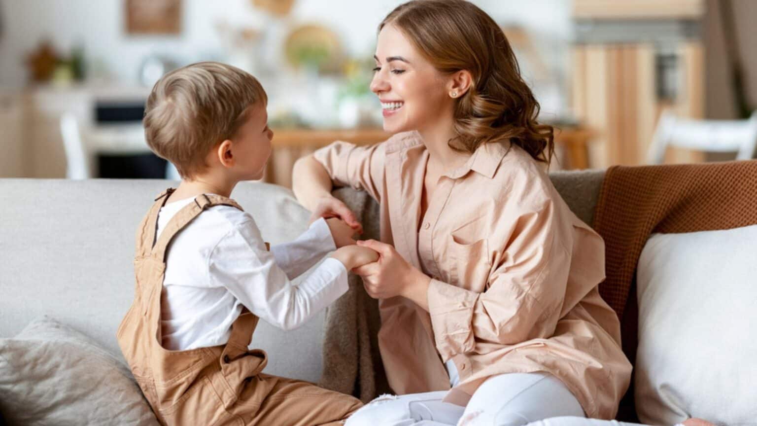 14 Hilarious Questions Kid's Ask That Put Parents on the Spot - Mom Life