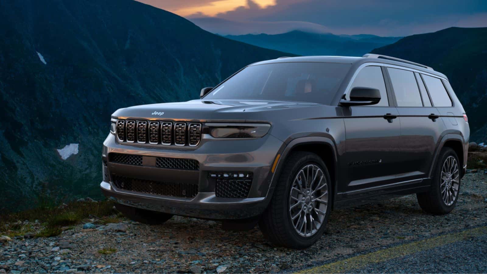 14 Chic Mom Cars for Growing Families That Aren't a Minivan - Mom Life