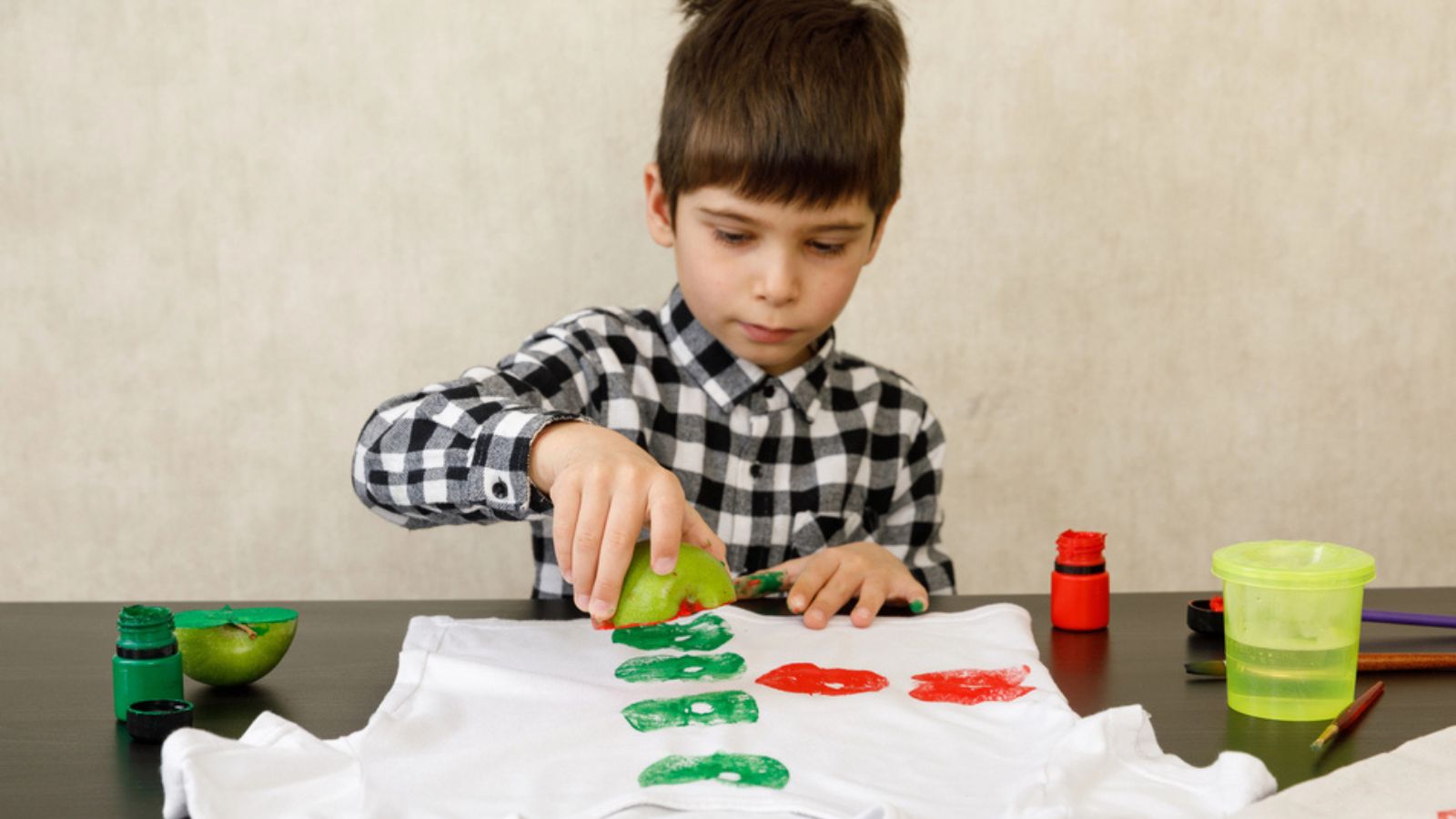 16 Fun Ways for Kids to Earn Cash and Learn About Money - Mom Life