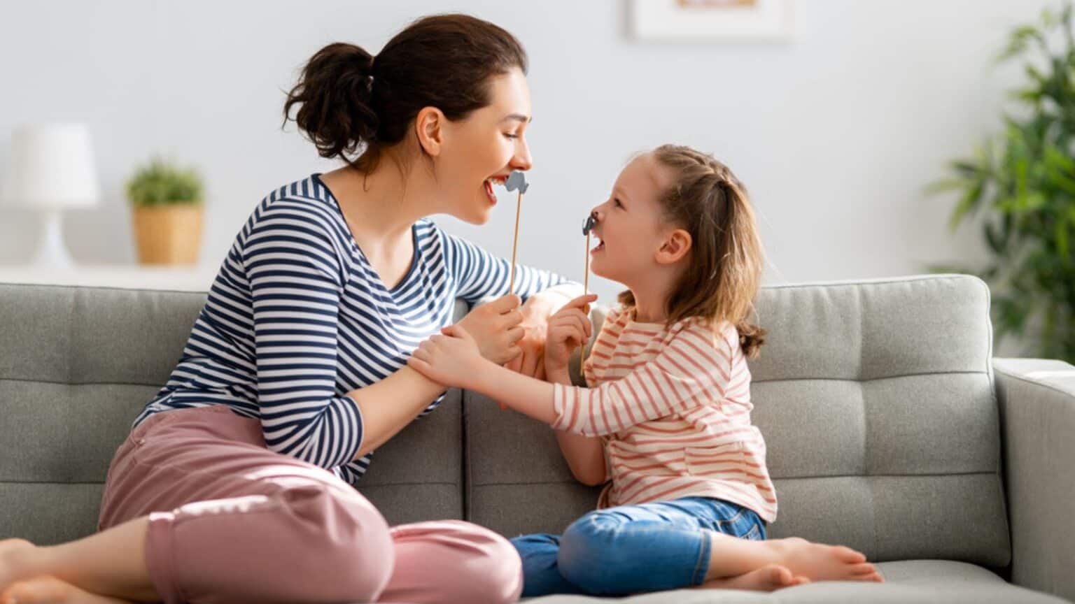 14 Hilarious Questions Kid's Ask That Put Parents on the Spot - Mom Life