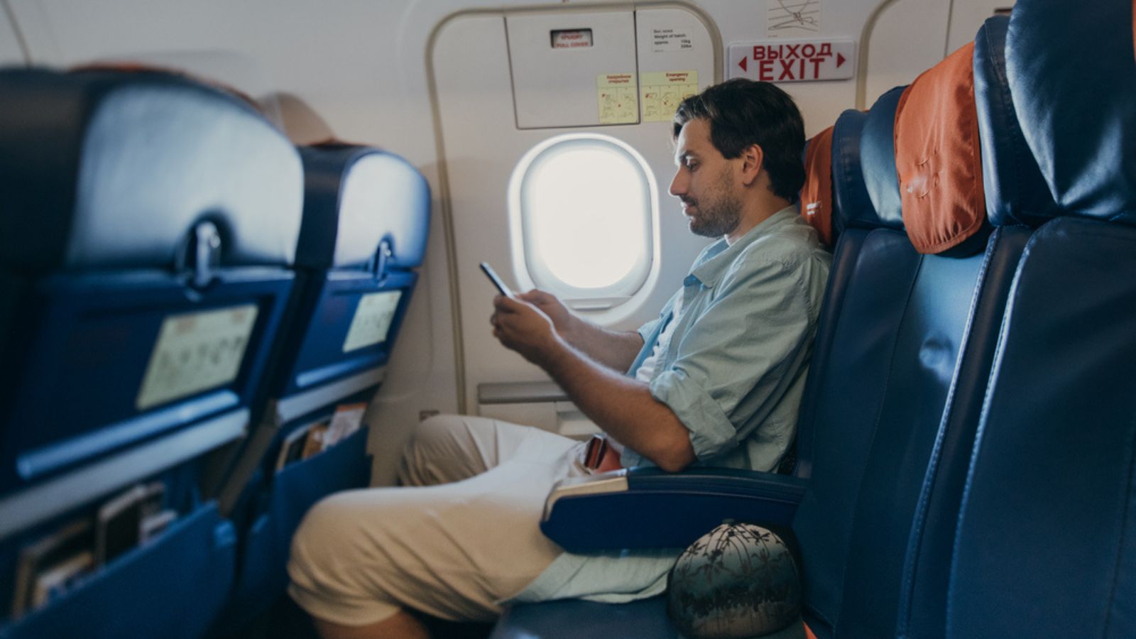20 Legitimate Responses to Being Asked to Change Seats on an Airplane ...